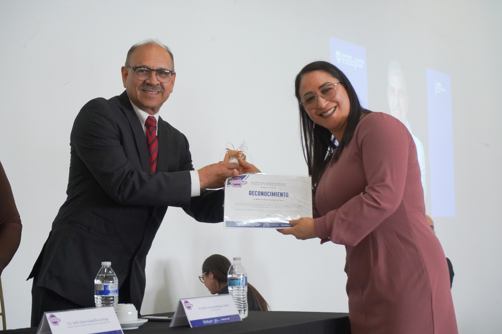 Reconoce Secretaría de Salud a personal del Ichisal por años de ...