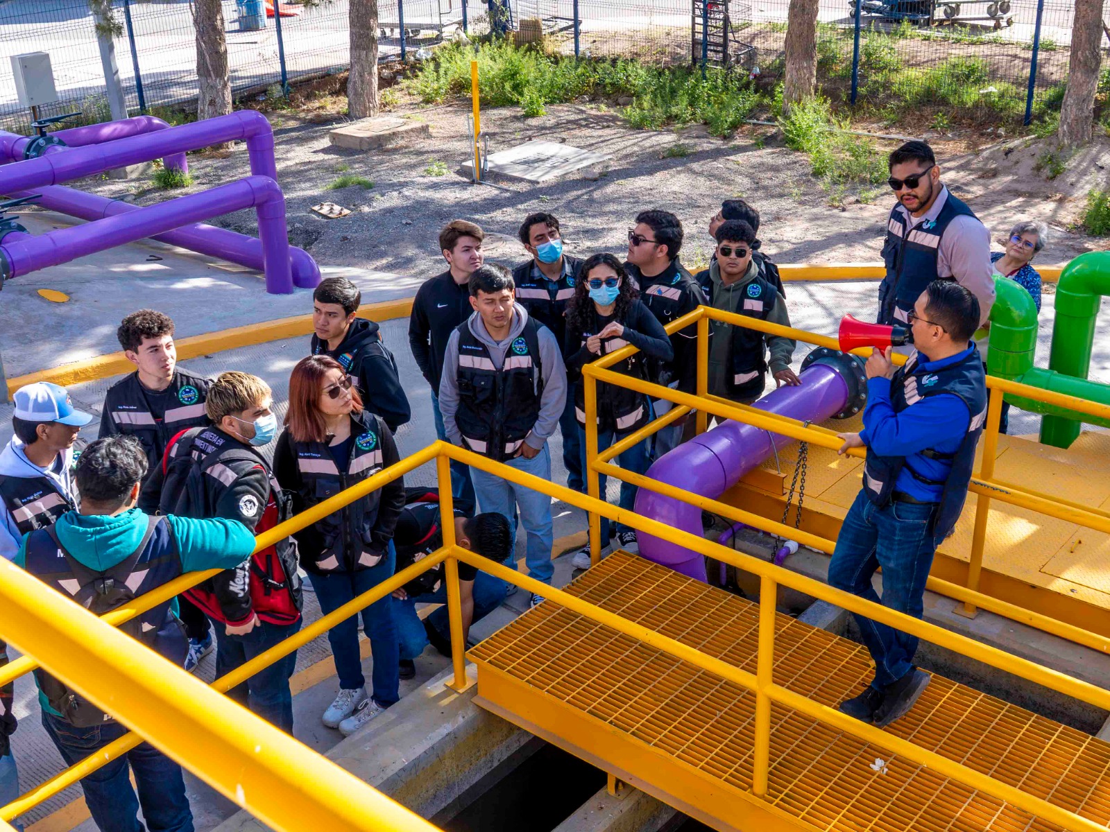 Visitan estudiantes de UTCJ planta tratadora de aguas en Parque Central ...